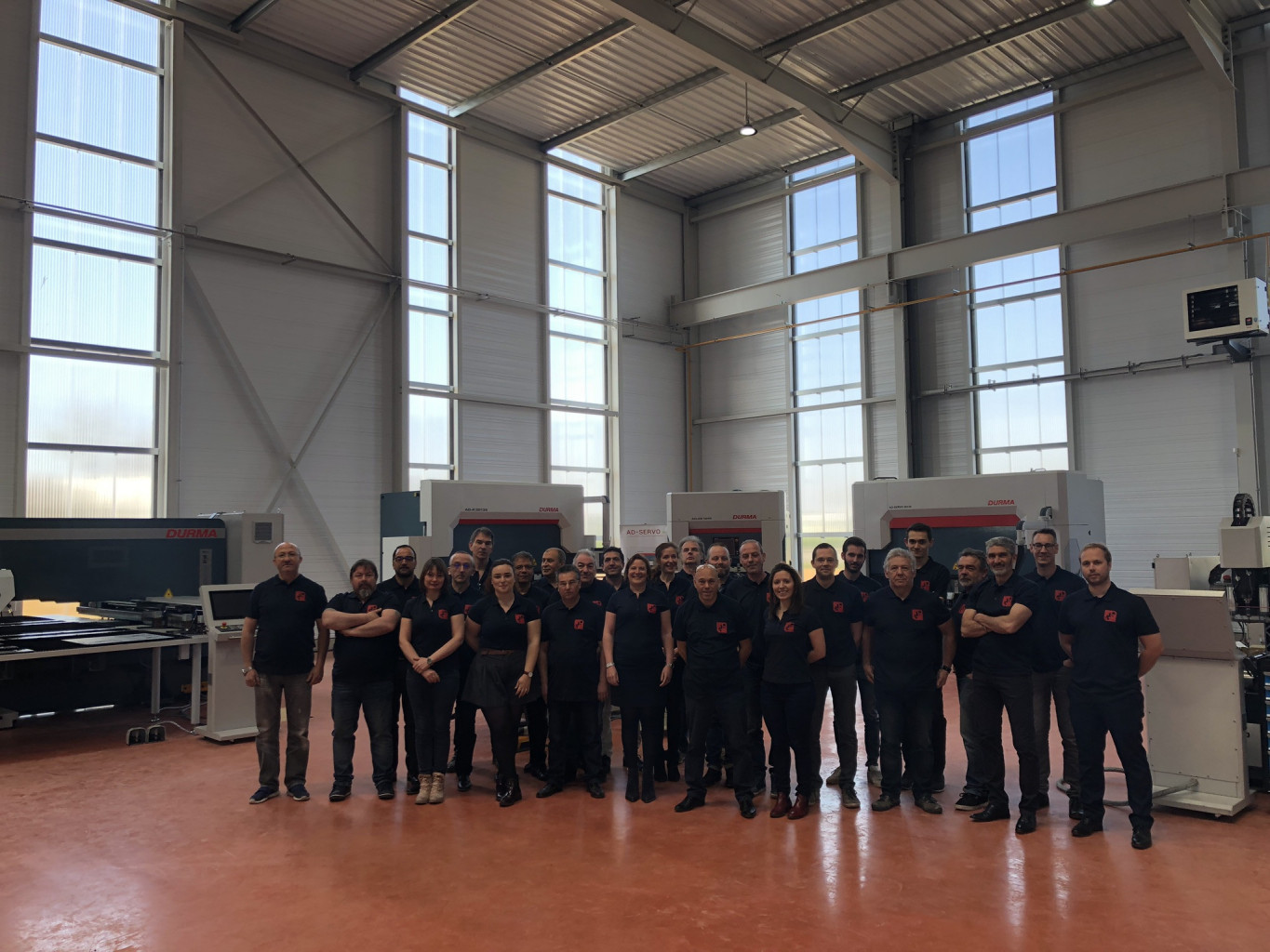 Le Groupe - France Machines Outils